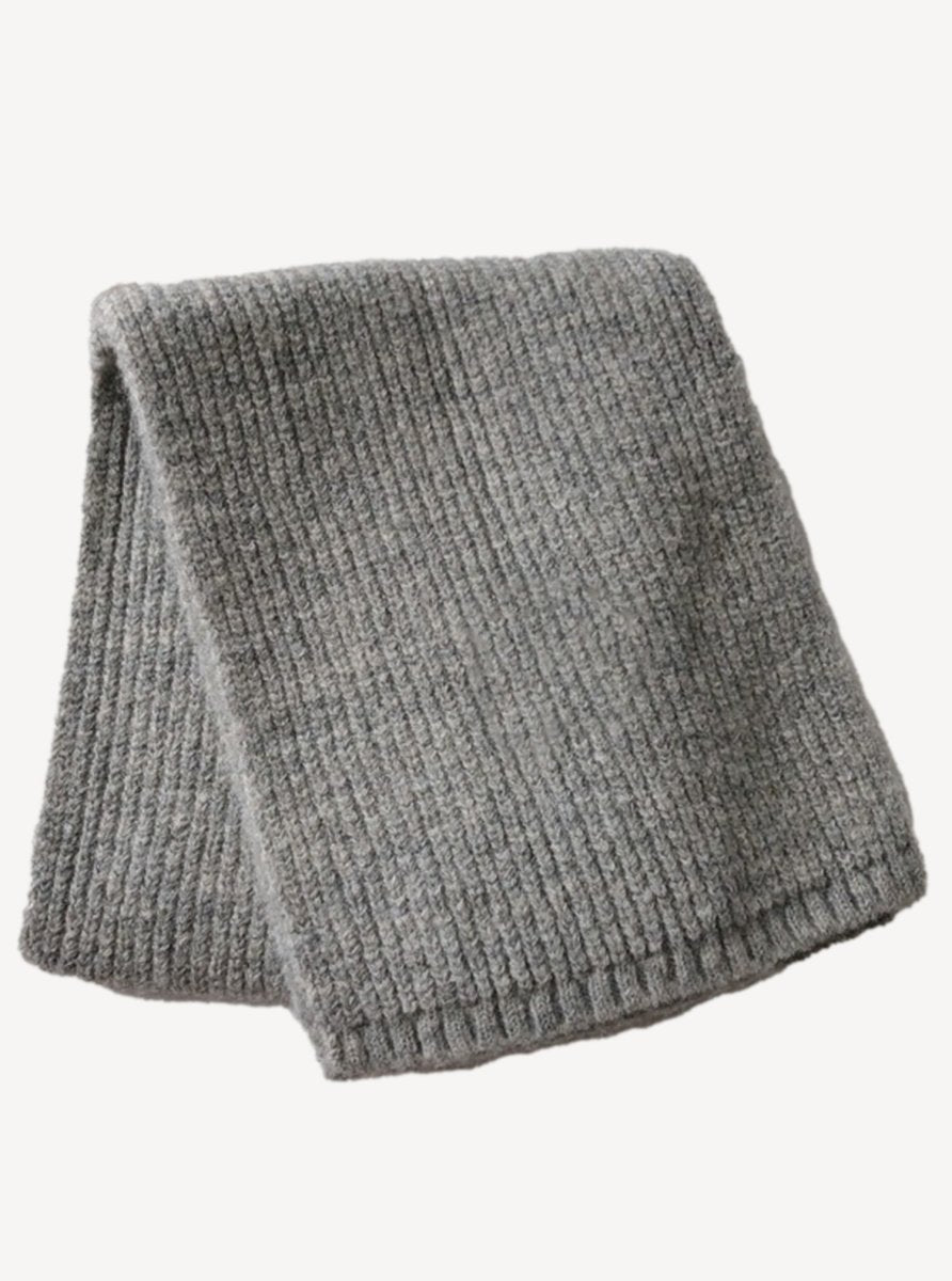 Uni Essential Scarf Grey | Samsara – Samsara Luggage